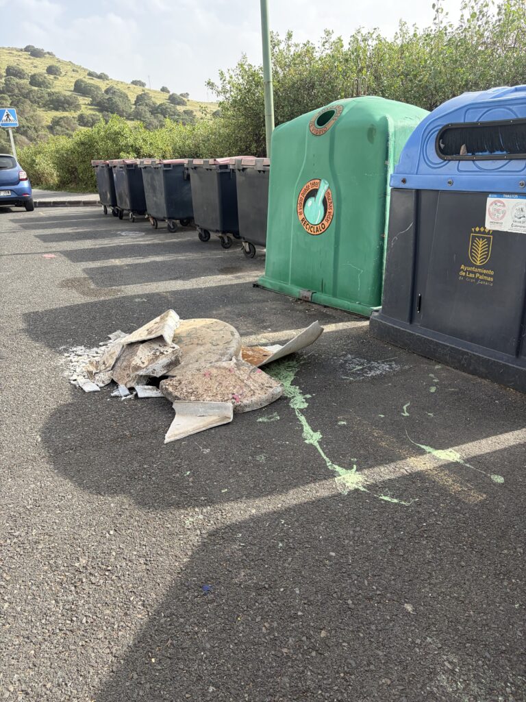 Un barrio olvidado: basura y dejadez en Ciudad del Campo - CN8 Noticias ...